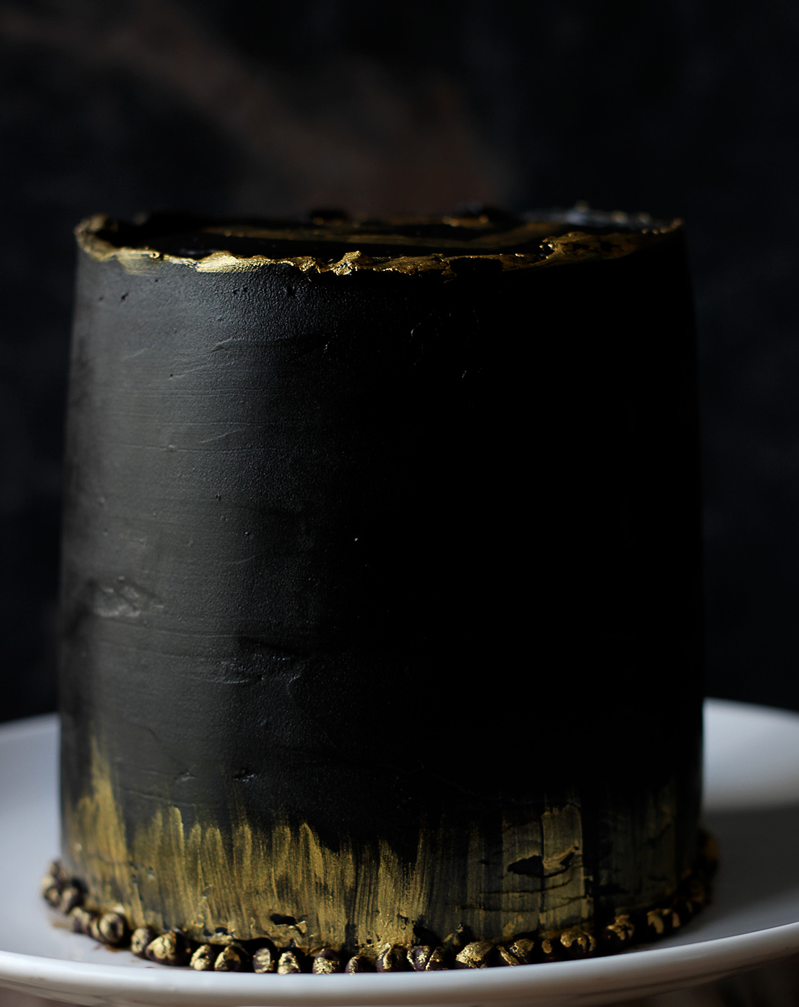 Black and Gold Chocolate Ganache Cake Recipe-Lemon in Ginger