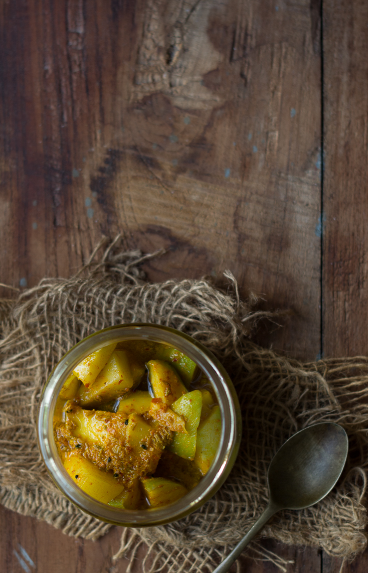 Aam Ka Achar Recipe | Raw Mango Pickle - Lemon in Ginger