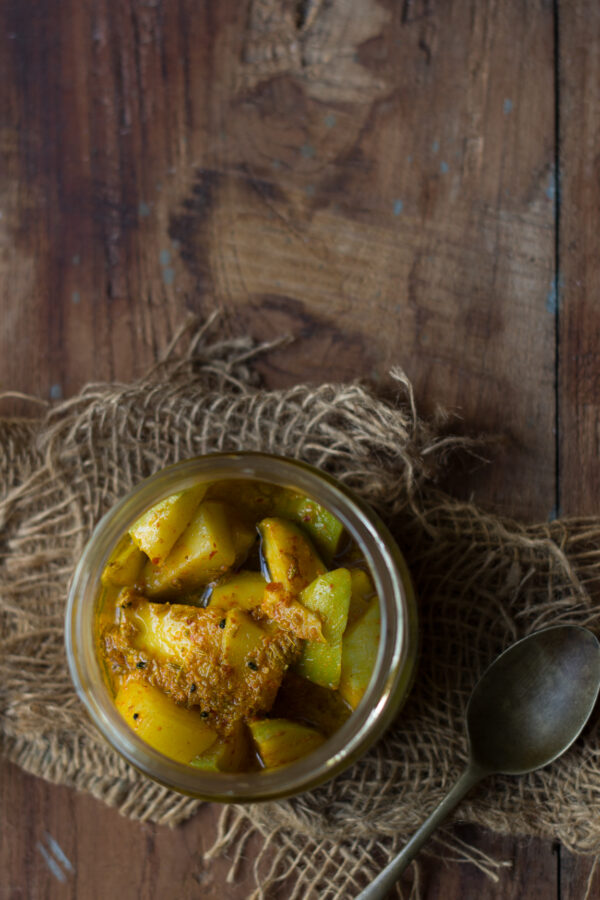 Aam Ka Achar Recipe | Raw Mango Pickle - Lemon in Ginger